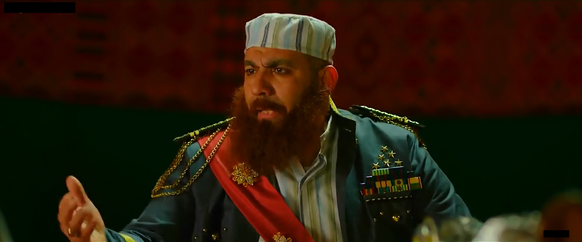 صورة 284 من فيلم عندما يقع الإنسان في مستنقع أفكاره فينتهي به الأمر إلى ...