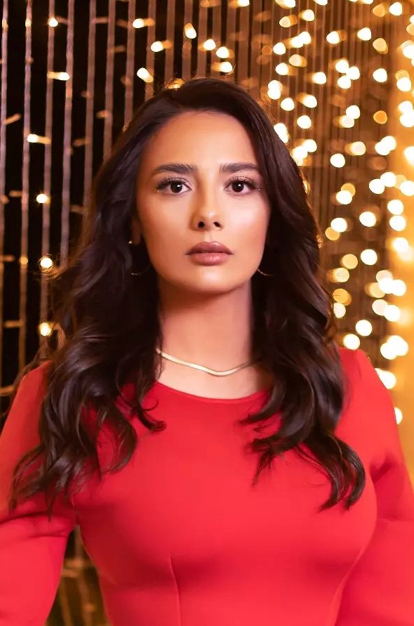 نانسي خوري - الدهليز - قاعدة بيانات الفن العربي والفنانين