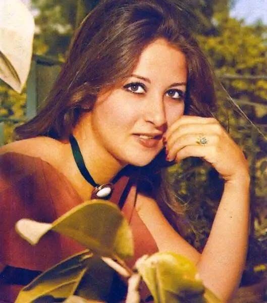 Poussi - Dhliz - Leading Egyptian movie and artist database