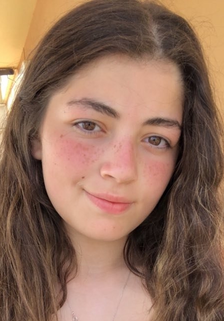 ليلى أحمد زاهر - الدهليز - قاعدة بيانات الفن العربي والفنانين